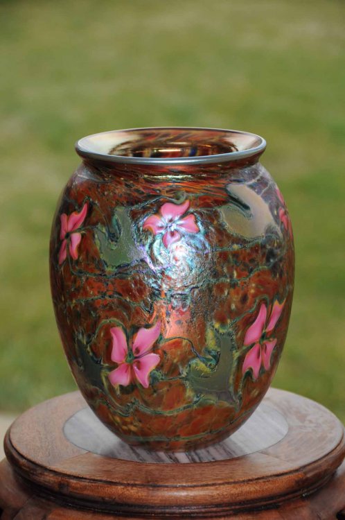Lotton Art Glass Artists | Lotton Art Glass Gallery & Studios | Crete, IL